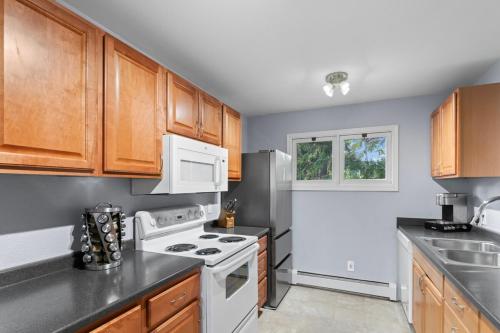 Close To Airport - Shared Space - Fast Wi-fi - Anchorage, AK