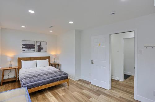 Pittsburgh Troy Hill 2b Modern Private Bedroom With Shared Bathroom - Pittsburgh, PA