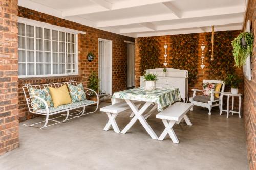 Zhantique Guest House 1- Unit 5 - Germiston