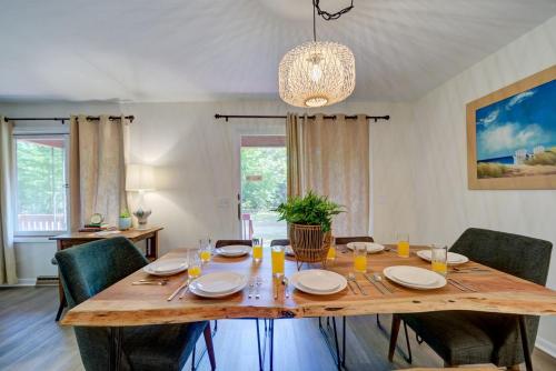 Lovely Beach House Rental In Coastal Michigan, For Memorable Getaways To Muskegon - Muskegon, MI