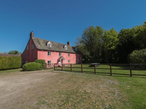 Walk Farmhouse - Wiltshire