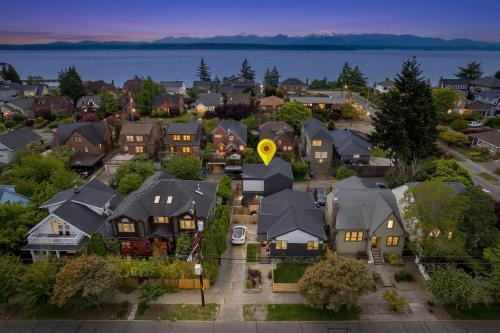 Modern Ballard Retreat Near Beach & Parks - Seattle, WA