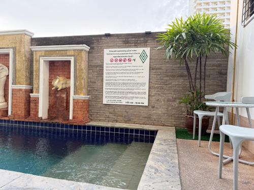 Emerald Hotel - Pattaya City