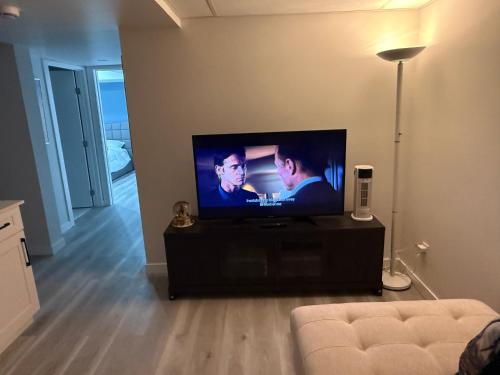 Family Suite Near Costco With Free Wifi And Parking - Winnipeg