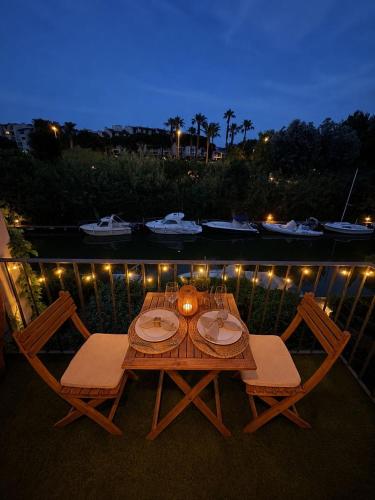 Cosy Appartement Avec Piscine, Balcon Vue Canal & Parking Prive - Gassin