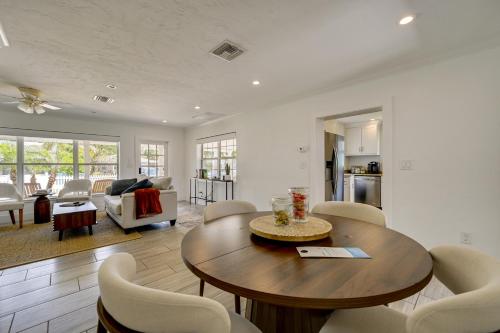 Sunroom & Yard! Family Naples Haven 3 Mi To Beach - Naples, FL