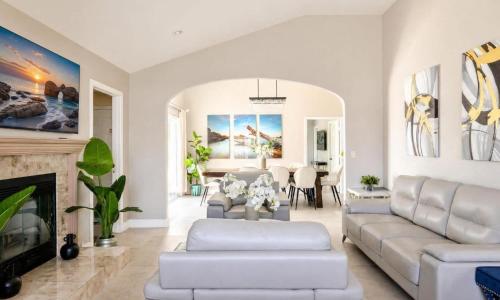 Disneyland Vineyard Villa 6bed 4bath Game - Anaheim, CA