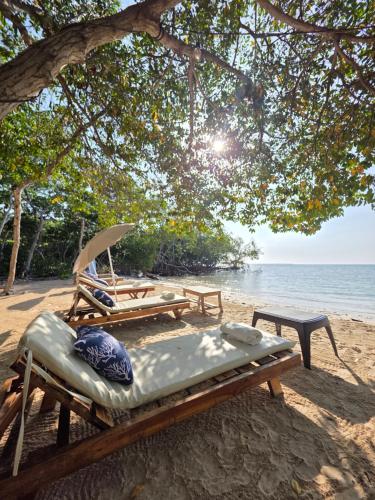 Hotel Isla Azul Rosario Islands Beach & Nature - Rosario Islands