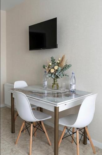 Central Cozy Apartments- One And Two Bedrooms Option - Kisjenő