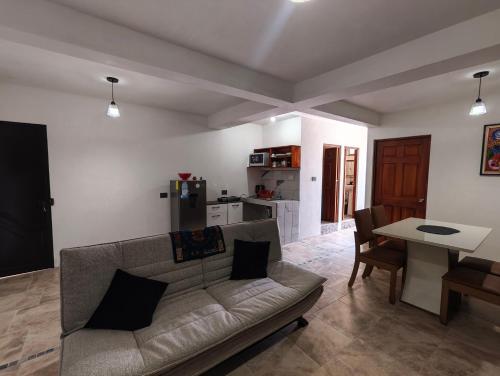 Casa Hormiga - Panajachel