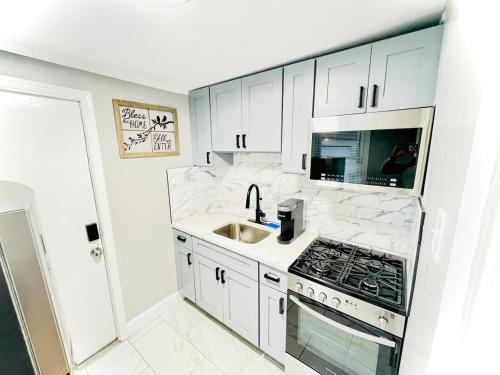 Floral Apartment By Citylux - 10 Mins From Airport - Aéroport de Philadelphie (PHL)