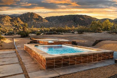 Sun Drift - Architectural Desert Retreat & Pool & Spa - Joshua Tree, CA