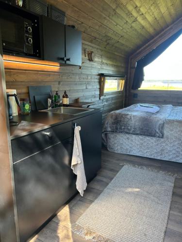 Atmospheric Cabin Trailer With A Sea View - Oulu