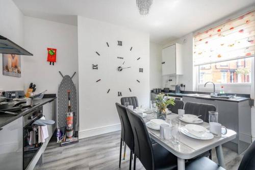 16pt1 - Cozy Double Room In Armley For 2 - Leeds