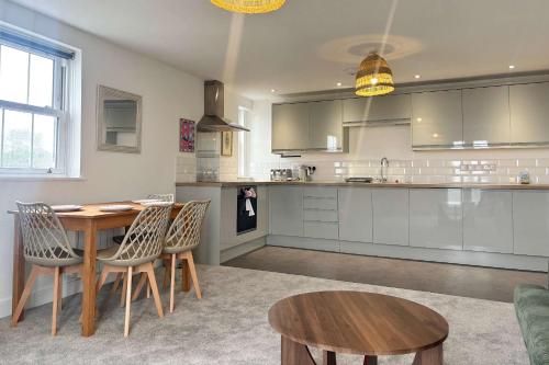 Beautiful 2 Bed Room Apartment With Sea View - Penzance