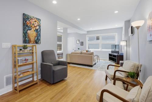 Charming Andersonville Coach House 3br 2,5ba Townhouse - Chicago, IL