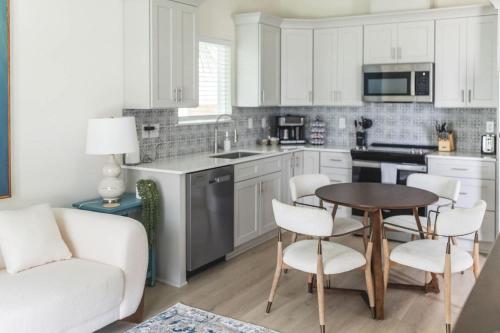 Boho Coastal Cottage - Pensacola, FL
