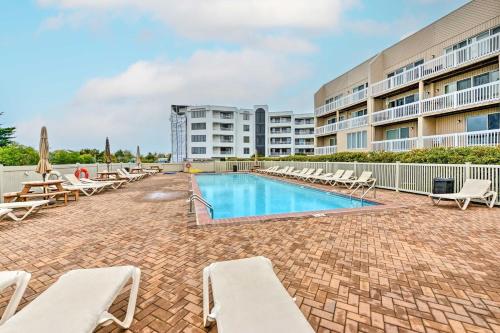 Steps To Brigantine Beach: New Jersey Beach Condo - Brigantine, NJ