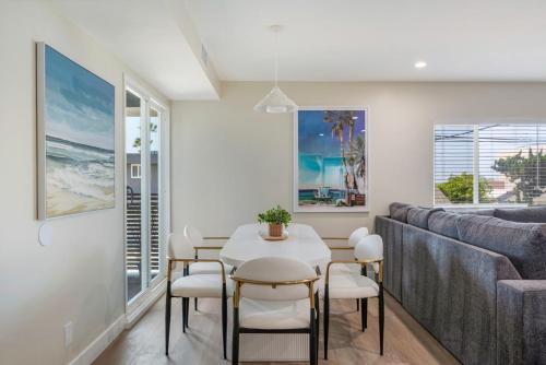 2bd/2ba Coastal Retreat | 1 Block To The Beach - Oceanside, CA