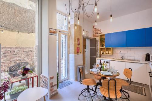 Stylish Maisonette With Yard Near Seafront Ivel1-1 - Valletta