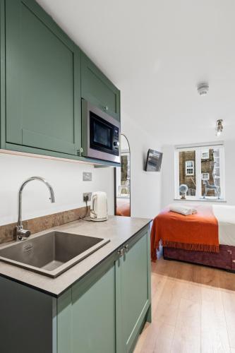 Upper Victoria - Chelsea