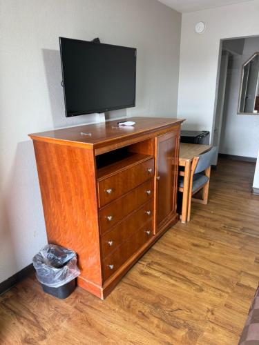 Regency Inn - Muskogee, OK