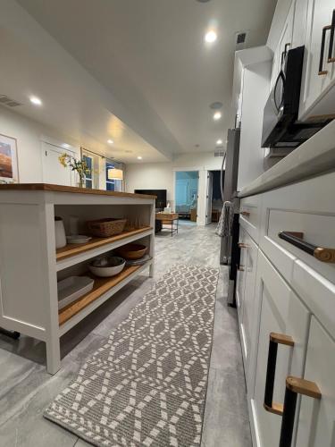 Modern Denver Oasis With Gourmet Kitchen & Patio - Denver, CO