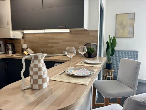 Le Nid Lorientais Studio Avec Balcon & Parking - Caudan