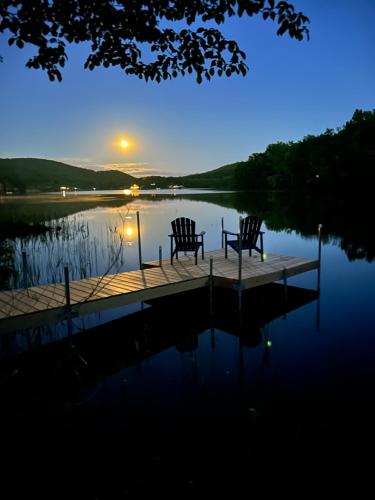 Berkshire Lake Lodge - Lee, MA
