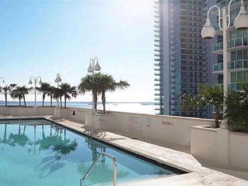 Luxury Brickell Penthouse Ocean Views Rooftop Pool - Miami, FL