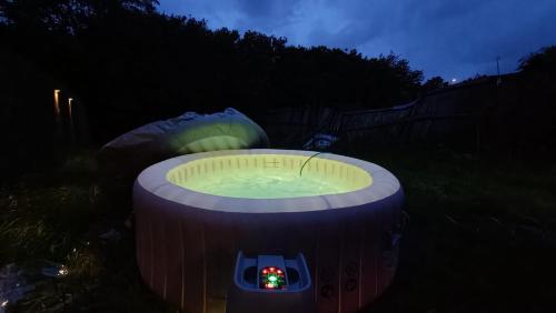 Serene Retreat With Hot Tub And Garden - Cardiff