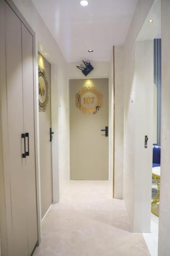 Ashray Guest House - Kalyan