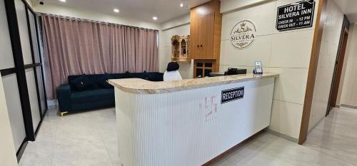 Hotel Silvera Inn - Ahmadabad