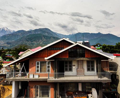 Lofted Peaks - Palampur