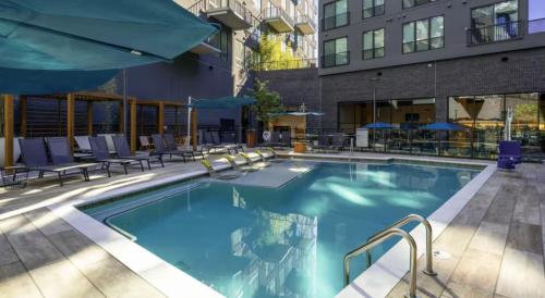 The Green Haus Luxury 1br In West Midtown - Atlanta, GA