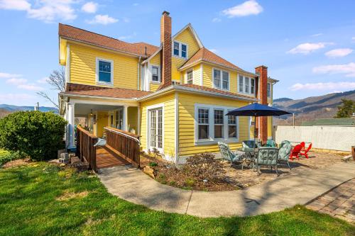 Prospect Hill On Main - Waynesville, NC