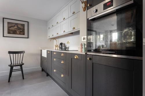 Royal Crescent Mews - Notting Hill