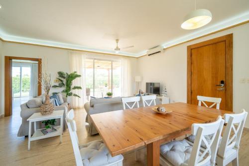 2ja Management Group - Sov Properties - Sosúa