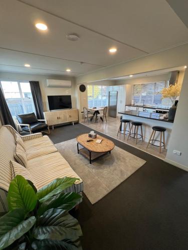 Home Away From Home - Blenheim