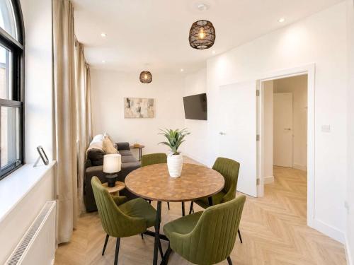 Lux House 2br - Sleeps 6 -Free Parking - Huddersfield - Huddersfield