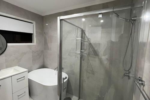 Renovated House 3bed Master With Ac Free Parking - Logan City
