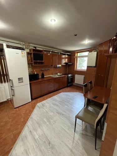 Apartament The Infinity Nest - Târgu Jiu