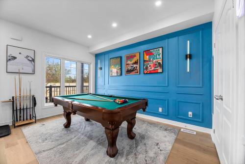 Dove Manor Spacious 9 Beds 3 Full Baths Near Pickering Centre - Pickering