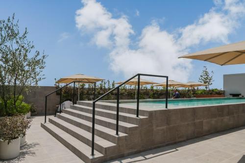 Chic Loft Near Roma Design, Comfort & Rooftop Pool - Mexico City