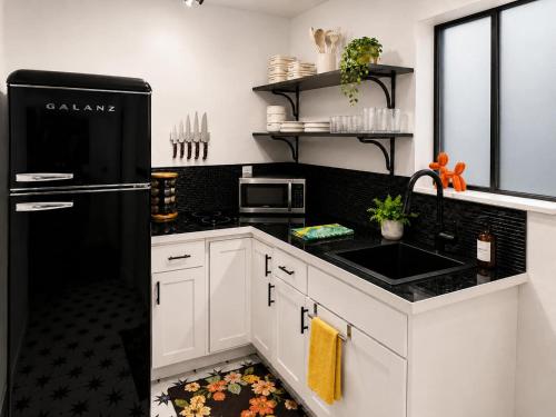 The Creative Escape With Community Canvas Loft - Coeur d'Alene, ID