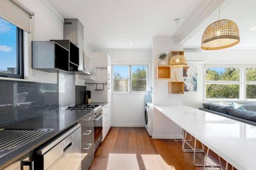 30b Urangan Holiday House (Private Rear Property) - Hervey Bay