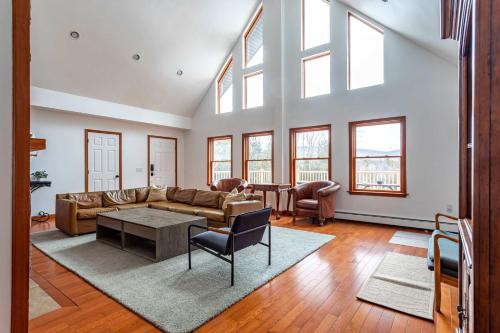 Kaaterskill Mountain House - 287 Acres With Fire Pit - Woodstock, NY