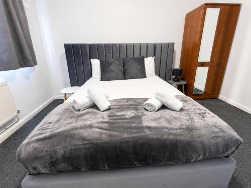 Cosy 2 Bedroom Apartment In Charming Newport Perfect For Relaxing Stay, Sleeps 5 - Newport