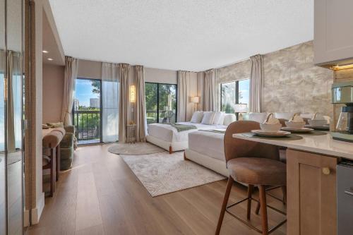 Studio Wbalcony Near Universal Epic - Orlando, FL