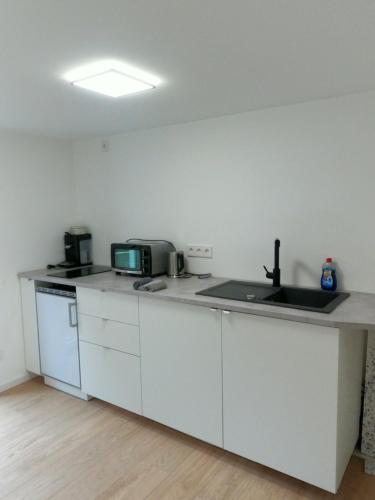 Newly Built Hiloa Studio Apartment Stylishly Furnished - Kirchheim unter Teck
